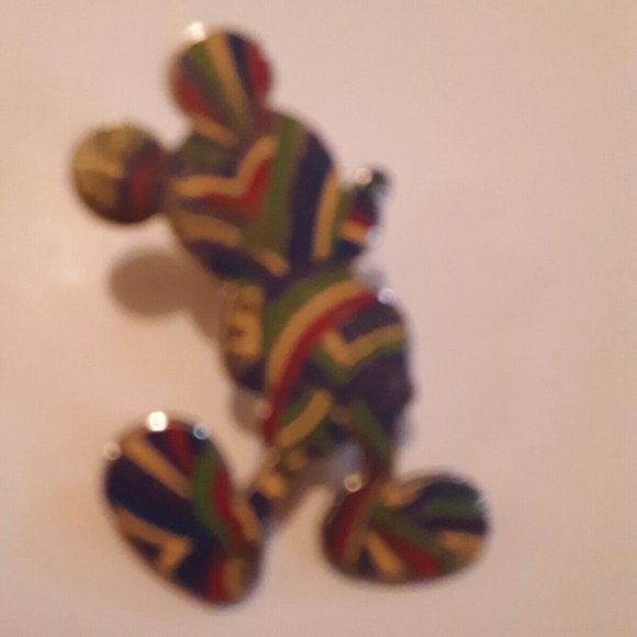 Disney | Jewelry | Mickey Mouse Pinback | Poshmark